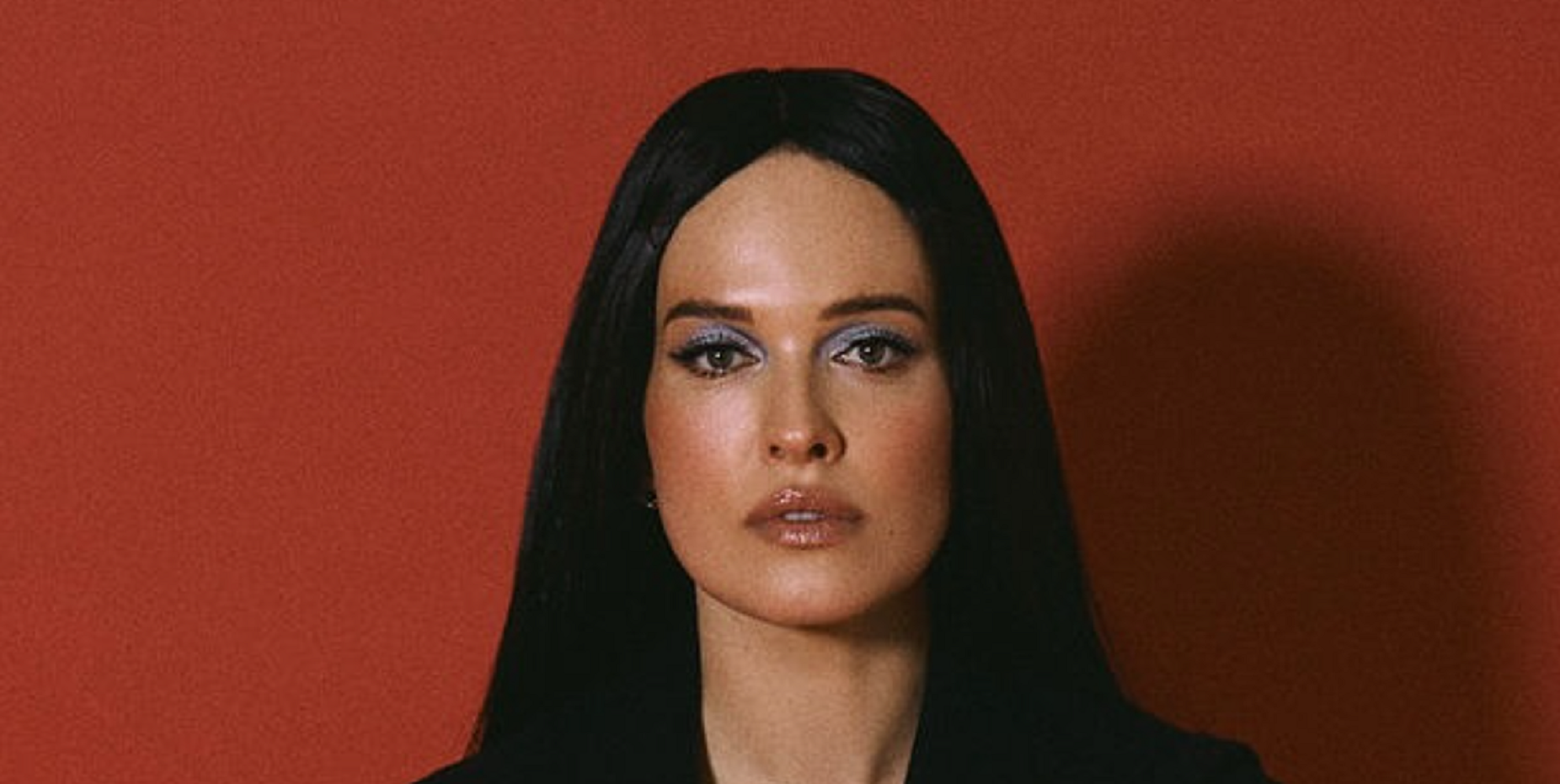 Даша Астаф'єва захопила глибоке декольте. Hyser.com.ua